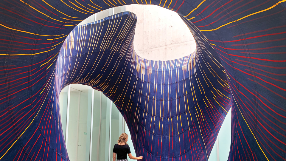 3D-knitted shells support five-ton concrete structure