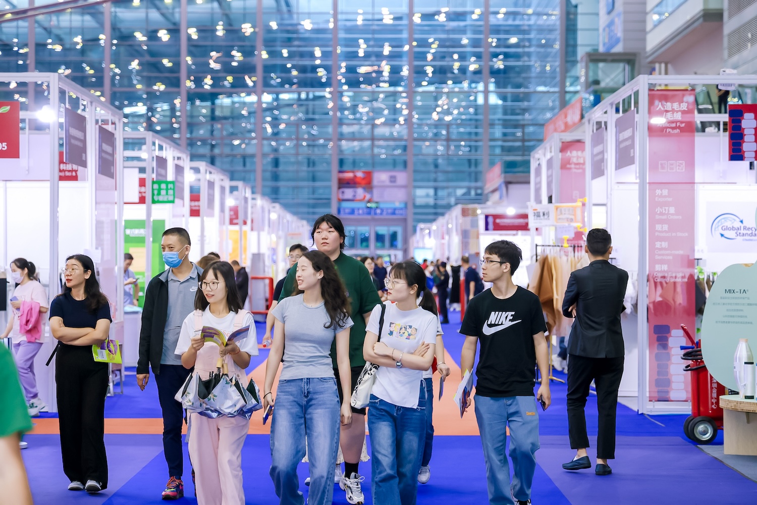 Shenzhen showcase is a sourcing hotspot